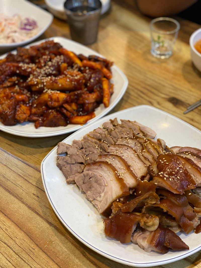 음성 족발 맛집 푸짐한 불족발 반반 막국수 필수 배달음식 조서방족발” 네이버 블로그