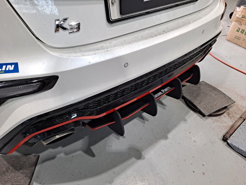 K3 GT 리어 디퓨저 작업! k3 gt 바디킷 튜닝 작업은 언유즈얼 파츠에서. (K3GT 리어댐 + 튜닝 + 바디킷 + 에어댐 + 립댐 + 커스텀 + 디퓨져 + 디퓨저 ...