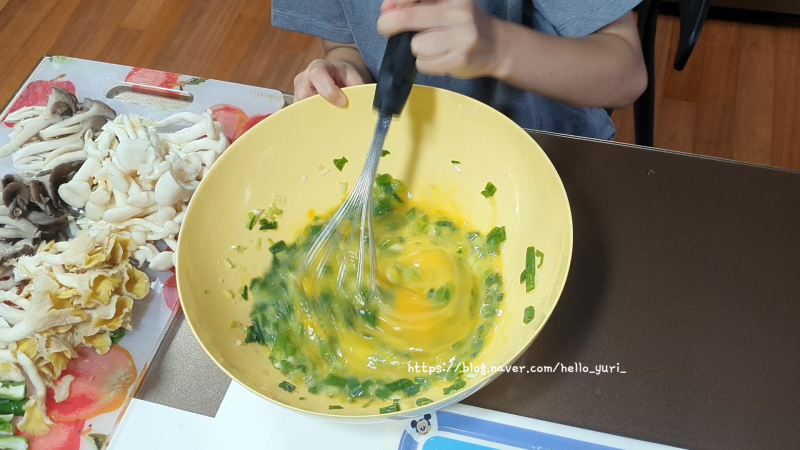 [삼색꼬치전만들기] 가족과 꼬치전 만들기/맛있는 대하구이 : 네이버 블로그