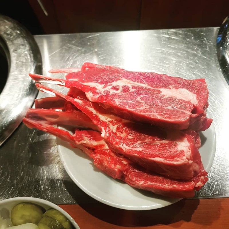 집에서 먹는 양갈비 에어프라이어로 양갈비 숄더랙 굽는 법 라무진 간장소스 만드는 법 양갈비 맛있게 먹는 법