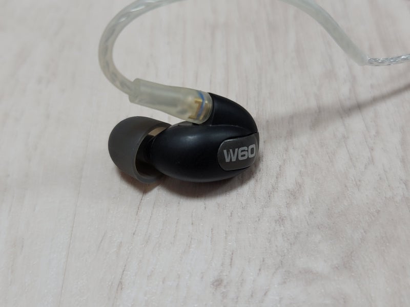 웨스톤 W60 신형 리뷰 백만원(!?) 짜리 이어폰 언박싱 - Westone W60 2019 ver. : 네이버 블로그