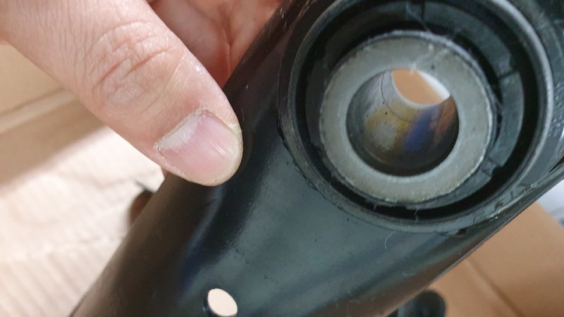 알페온2.4 방지턱 찌그덕 소음 하체정비 후기(리어쇼바, 후활대부싱, 후활대링크, 트레일링암, 어시스트암, 스프링받침고무 ...