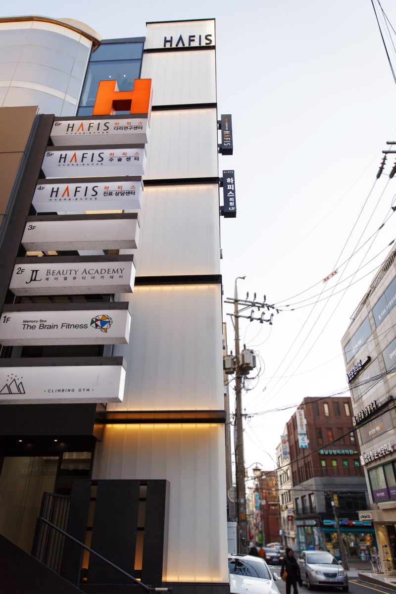 유글라스 ( Uglass ) 시공 사례 - 리니트코리아 유글라스(Uglass)로 시공된 신사동 근생 엘리베이터 구간 : 네이버 블로그