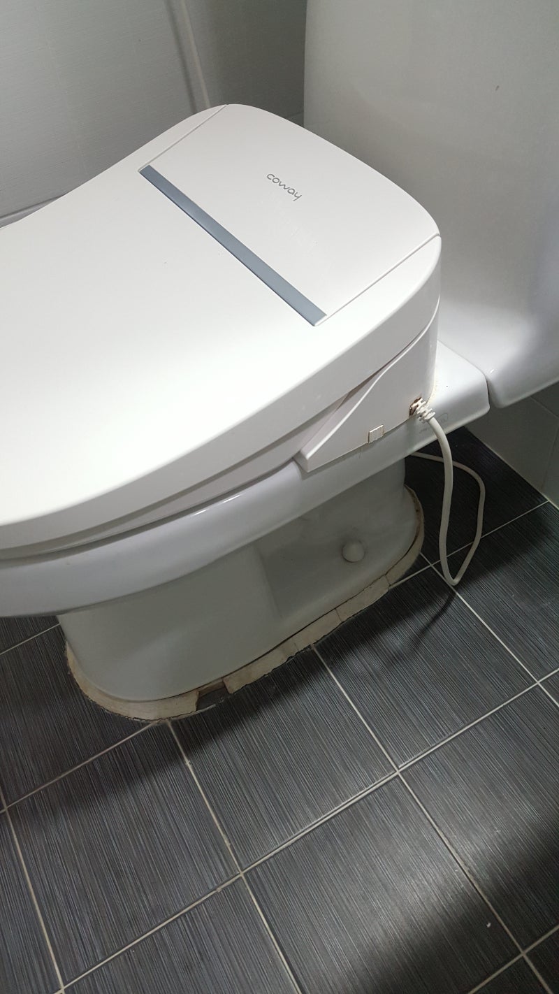 부평구 변기교체세면대교체 전문 욕실이야기 입니다 삼산동 삼산타운아파트 욕실 욕실장과 거울교체 변기교체 변기시공가격 입니다