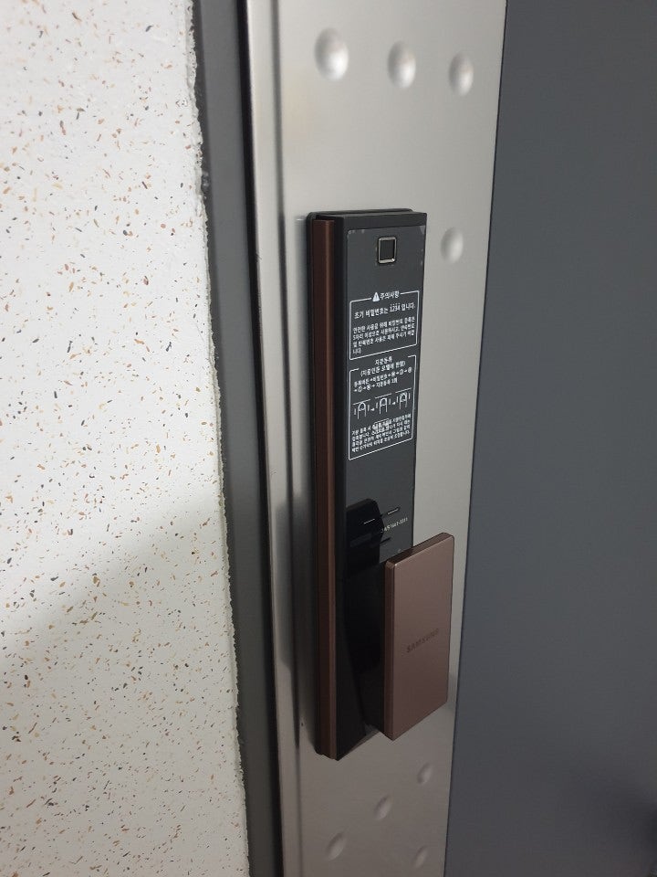 인천 중구 삼성열쇠 도어락비디오폰 - 신포역 사동 빌라 삼성최고급형 지문인식도어락 SHP-DP951 DP950 설치후기 : 네이버 블로그