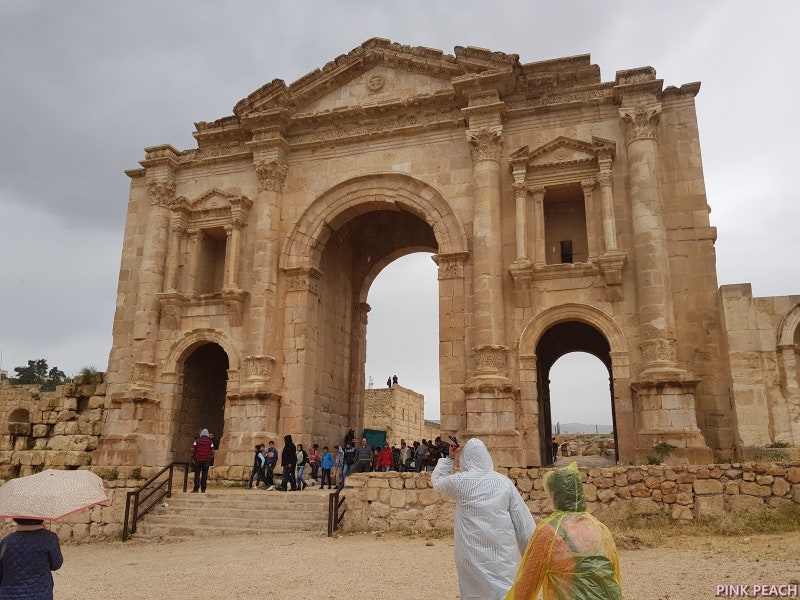 [요르단 여행] 제라쉬1(Jerash) - 하드리안 개선문, The Church of Marianos, The ...