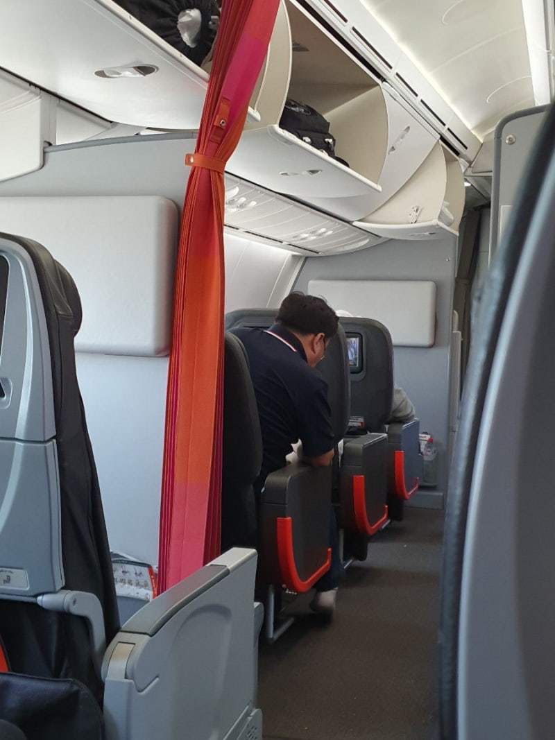 호주 골드코스트 공항 골드코스트 인천 젯스타 직항jq49 후기 좌석배치 기내식 후기 네이버 블로그