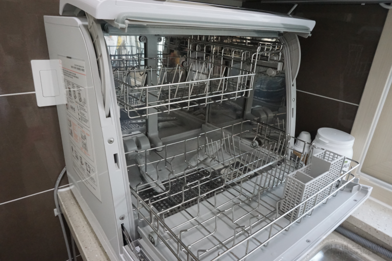 SK 매직 6인용 식기세척기 DWA-1812P 타공 없이 설치한 후기 + 4개월 실사용 장단점까지! : 네이버 블로그