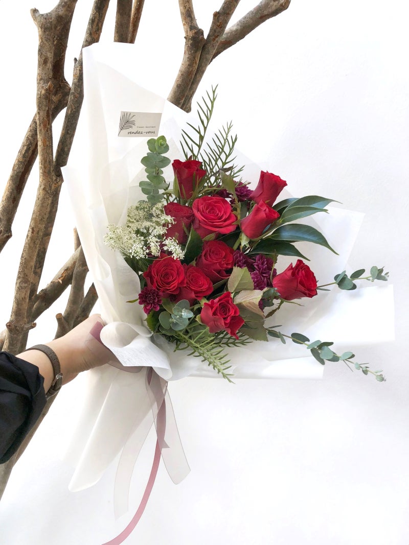 대전 서구 졸업식 꽃다발 꽃배달 장미 꽃다발 결혼기념일 꽃 선물 생일 꽃다발 만년동 꽃집 랑데부 빨간 장미 꽃다발