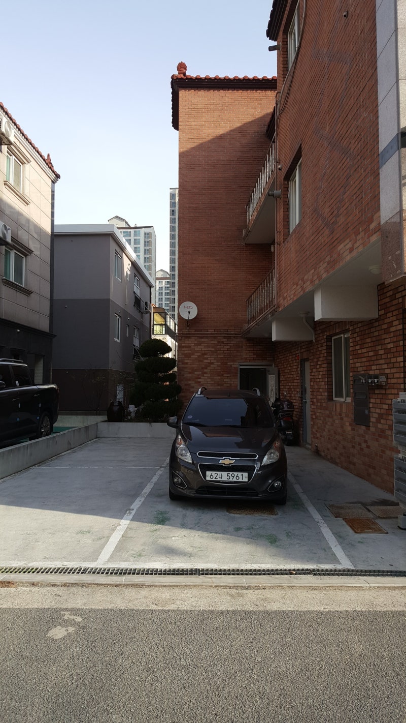 전월세 김해 율하 쓰리룸 1000 35율하 아주 넓은 쓰리룸 월세 율하동 전망좋은 쓰리룸 월세율하주택전월세율하쓰리룸