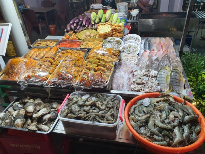 베트남 푸꾸옥 여행 1일차 숙소 베스트웨스턴호텔 풀빌라 후기 소나시 야시장 상가 맛집 수영장 루프탑까지 네이버 블로그