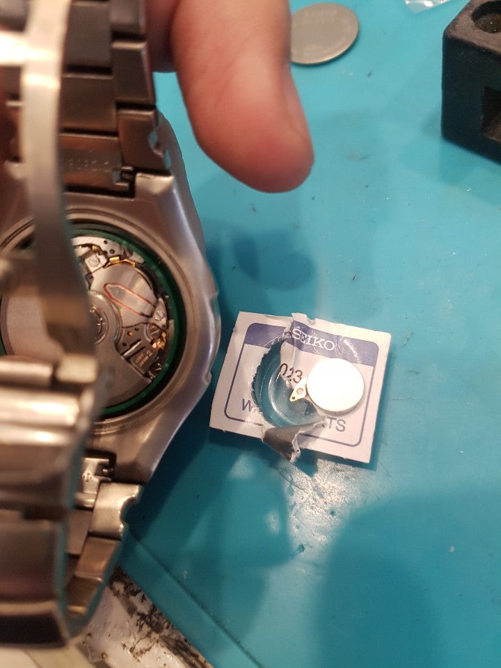 지샥 프로그맨 세이코 키네틱kinetic 키네틱 솔라 충전배터리교체 G Shock Frogman Replacement