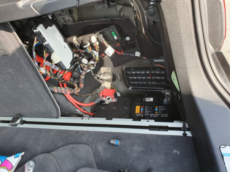 BMW 3gt agm배터리 교체 : 네이버 블로그