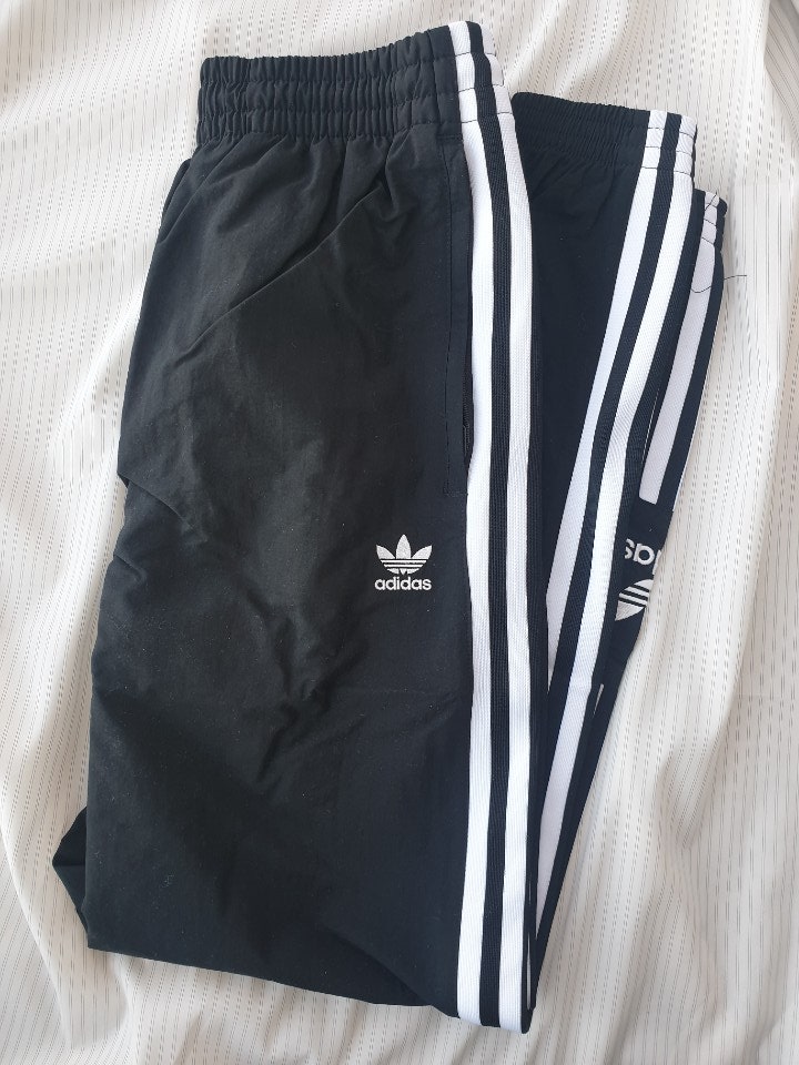 아디다스 락업 트랙팬츠 내돈내산 구매후기 (+착샷) :: 여자 아디다스 조거팬츠 트레이닝바지 : 네이버 블로그
