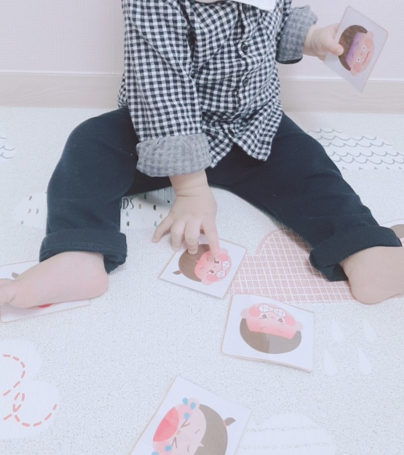 호반아이사랑♡ 만0세대근육활동웃는얼굴카드뒤집기 만0세얼굴표정따라하기 만0세선생님지시에따르기 만0세어휘확장언어발달 만0