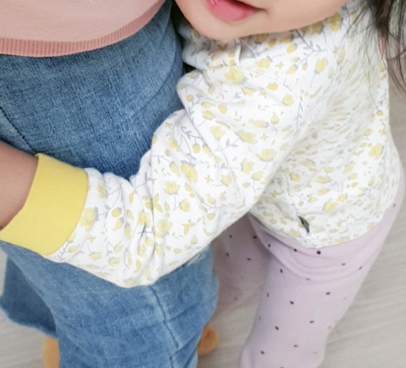 호반아이사랑♡ 만1세만2세혼합연령활동 선생님이좋아요소주제활동 듣기말하기읽기동화선생님껌딱지 음악동작선생님과악기를연주해요 대근육