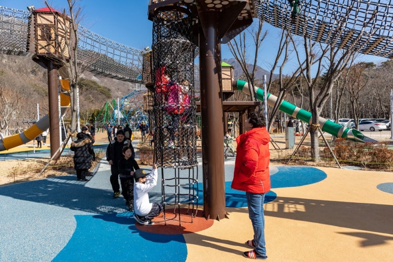 봄에 가볼 만한 곳 밀양 표충사 놀이터 표충사 계곡 어린이 놀이터 우리 아이 마음숲공원 네이버 블로그