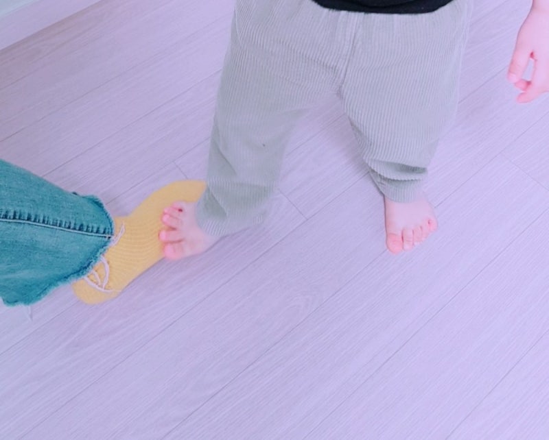 호반아이사랑♡ 만1세만2세혼합연령활동 선생님이좋아요소주제활동 듣기말하기읽기동화선생님껌딱지 음악동작선생님과악기를연주해요 대근육