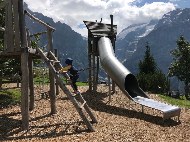 [5살아이와 단둘이 한달 유럽여행] 19일차 - 스위스 놀이터 도장깨기 2탄 @ 그린델발트 -> 피르스트 -> 보어트 놀이터 ...