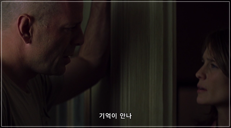 영화 '언브레이커블' (Unbreakable, 2000) 줄거리 및 결말 : 네이버 블로그