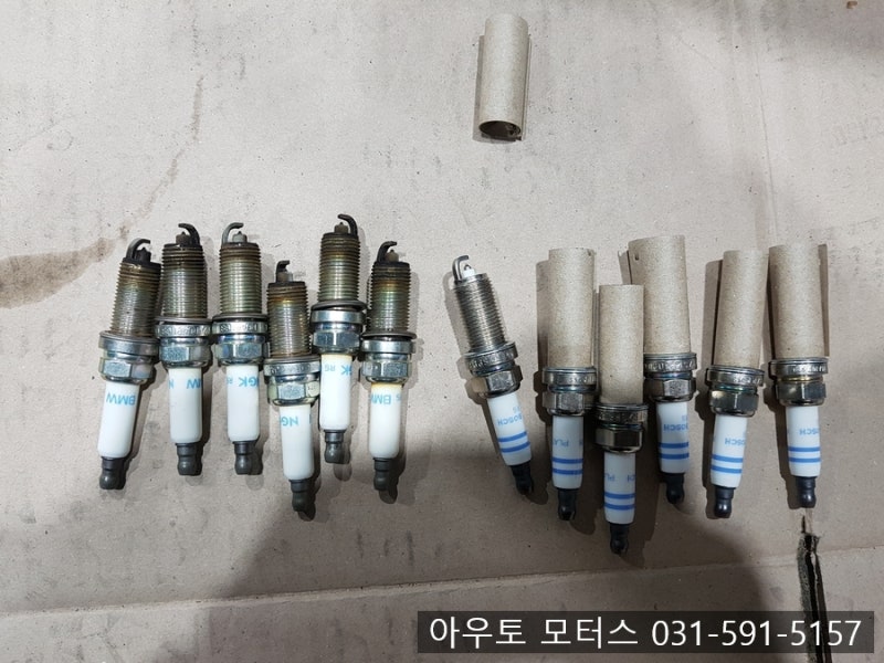 Bmw 528i 엔진오일 누유 밸브커버가스켓 및 각종 씰 편심축센서 겉밸트베어링 미션오일 및 소모품 교환 남양주 Bmw 정비