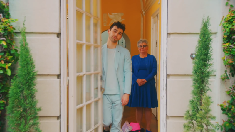 MAX - Love Me Less (feat. Quinn XCII) : 네이버 블로그