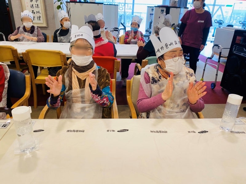 덕양구삼송노인주간보호센터 요리프로그램 고구마경단 만들기시니어데이케어 주은 삼송센터 네이버 블로그
