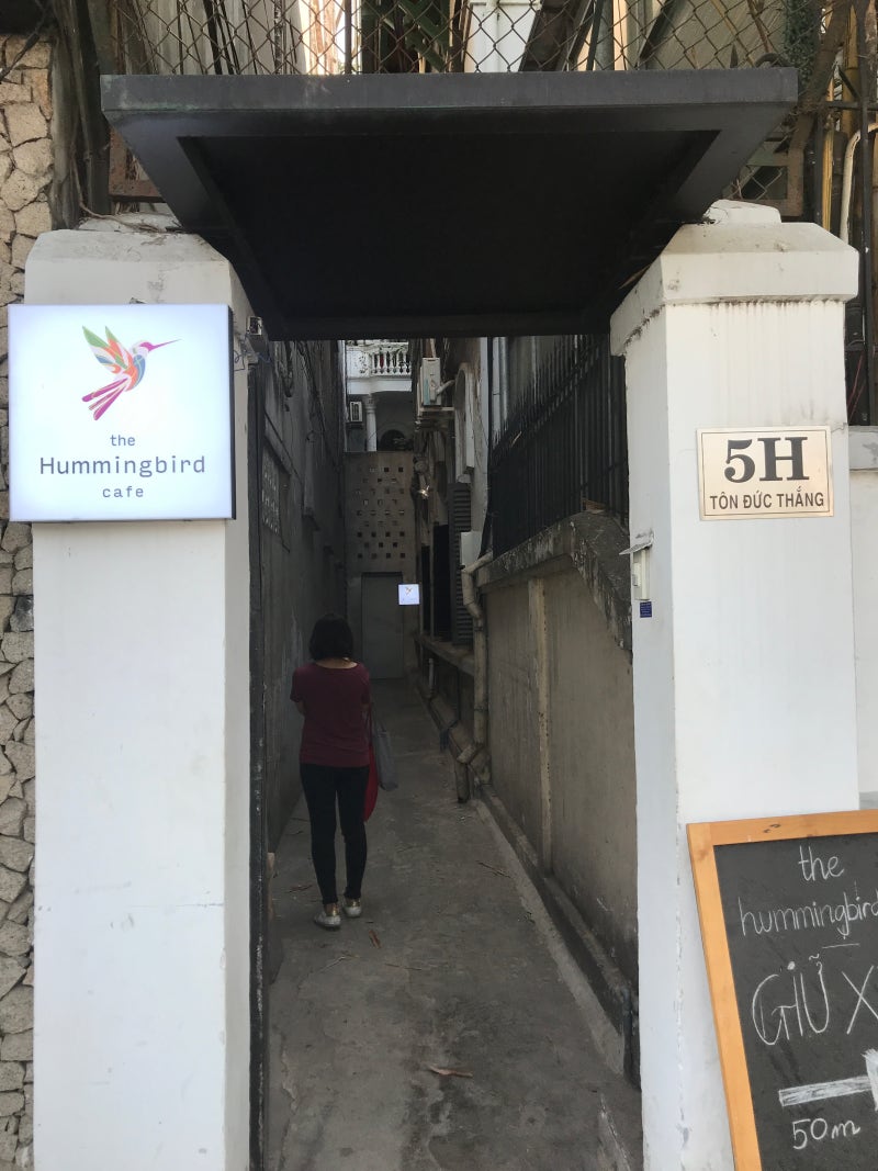 [베트남 호치민 카페 추천] 골목 속 보석같은 카페 "Hummingbird Cafe" : 네이버 블로그