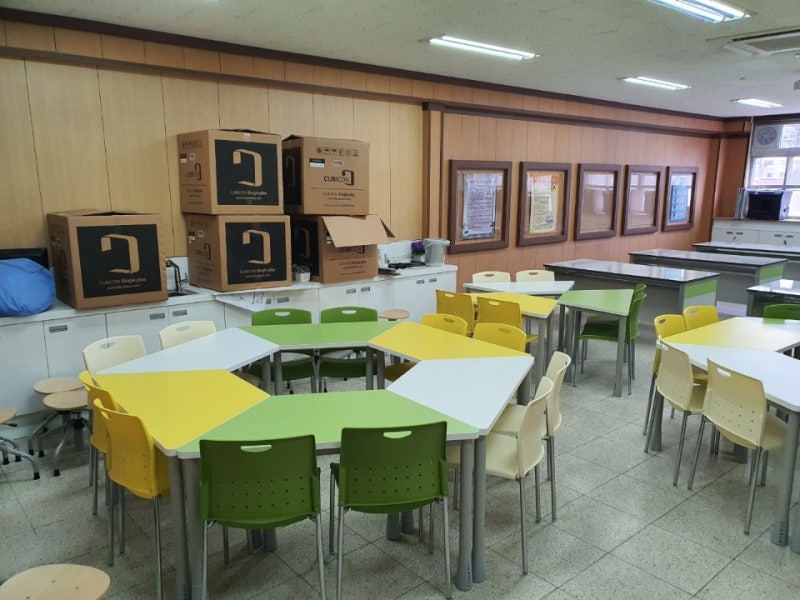 과학실 가구 라미스실험대 6인용실험대 과학실스툴의자 모둠탁자 회의용탁자 학생용의자 성거초등학교 네이버 블로그