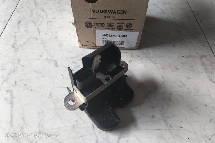 수입차 폭스바겐 정비 부품 티구안 (로고)엠블럼 / 레터링 / 랫치(트렁크 도어 락) 수입차부품 에스알 : 네이버 블로그