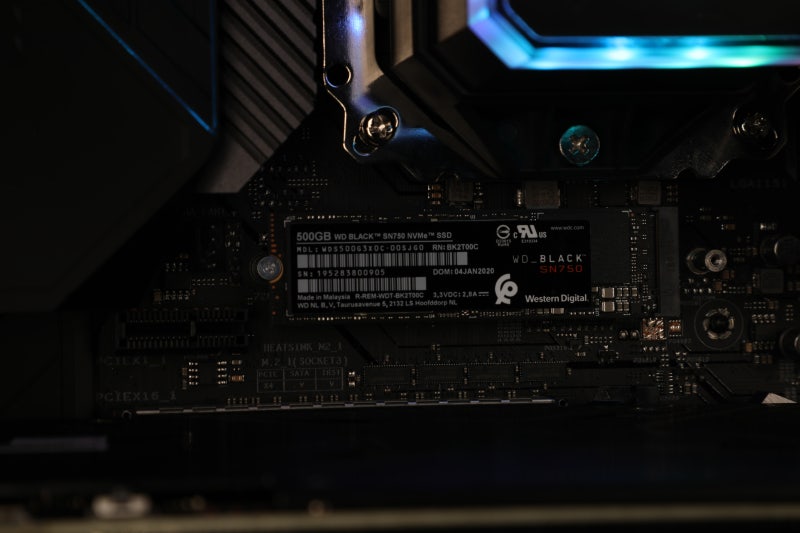 시스기어 l 왕의 귀환! 오픈형 케이스의 절대강자 Cougar Conquer 2 리뷰 : 네이버 블로그