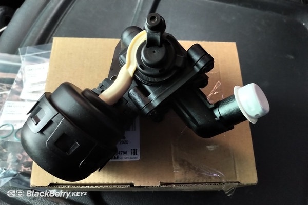 독일 수입차 아우디 A6 콰트로 정비 부품, Coolant valve regulating (feat.4.0TDI QUATTRO ...