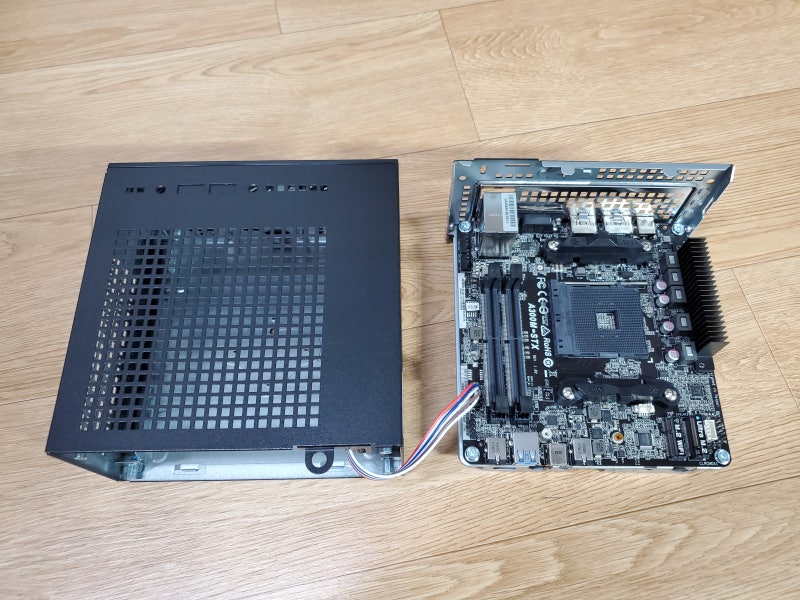 초소형 ITX, STX 베어본 Asrock DeskMini A300 3400G 리뷰 : 네이버 블로그