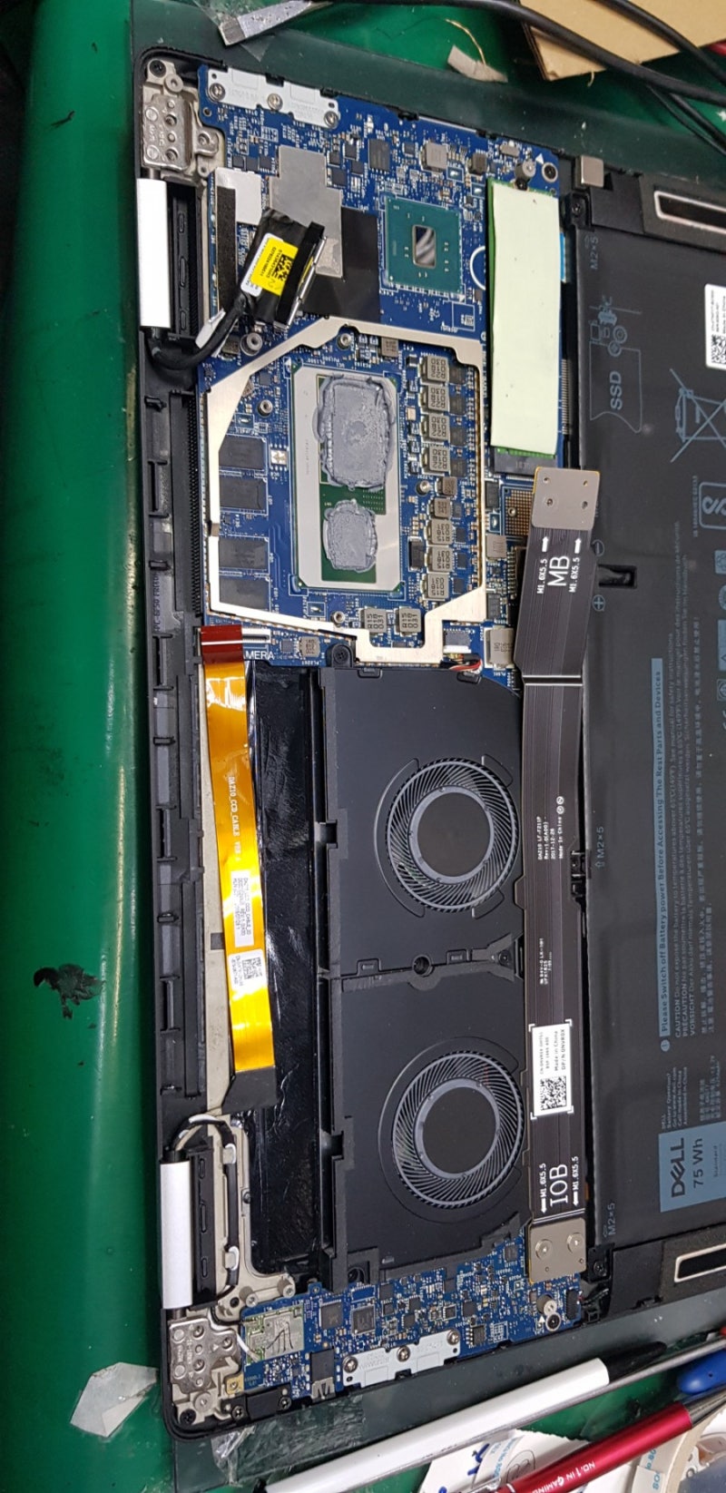 Dell (P73F) XPS 9575-15.6 터치 스크린 액정 불량 2월 19일 들어왔어요. 어재 3월 19일 수입 들어왔어요 ...