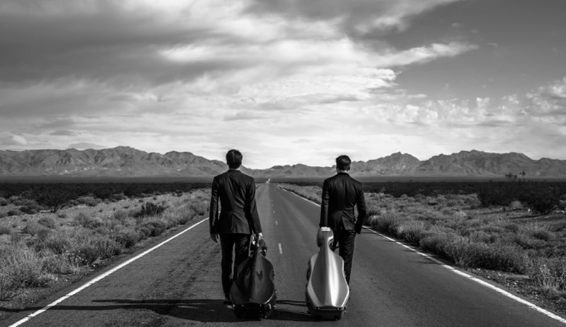 마음에 위로가 되어주는 첼로 연주곡! 투첼로스 (2CELLOS) Benedictus & Gabriel's Oboe : 네이버 블로그