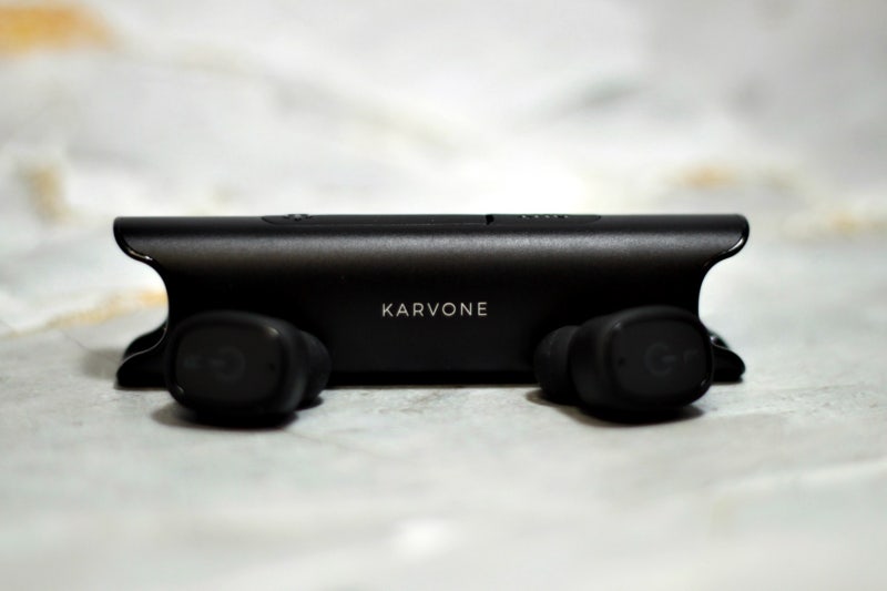 카르본 V2 가성비 블루투스이어폰 완전방수 기능에 보조배터리까지 사용이 가능한 똑똑한 무선 이어폰 : 네이버 블로그