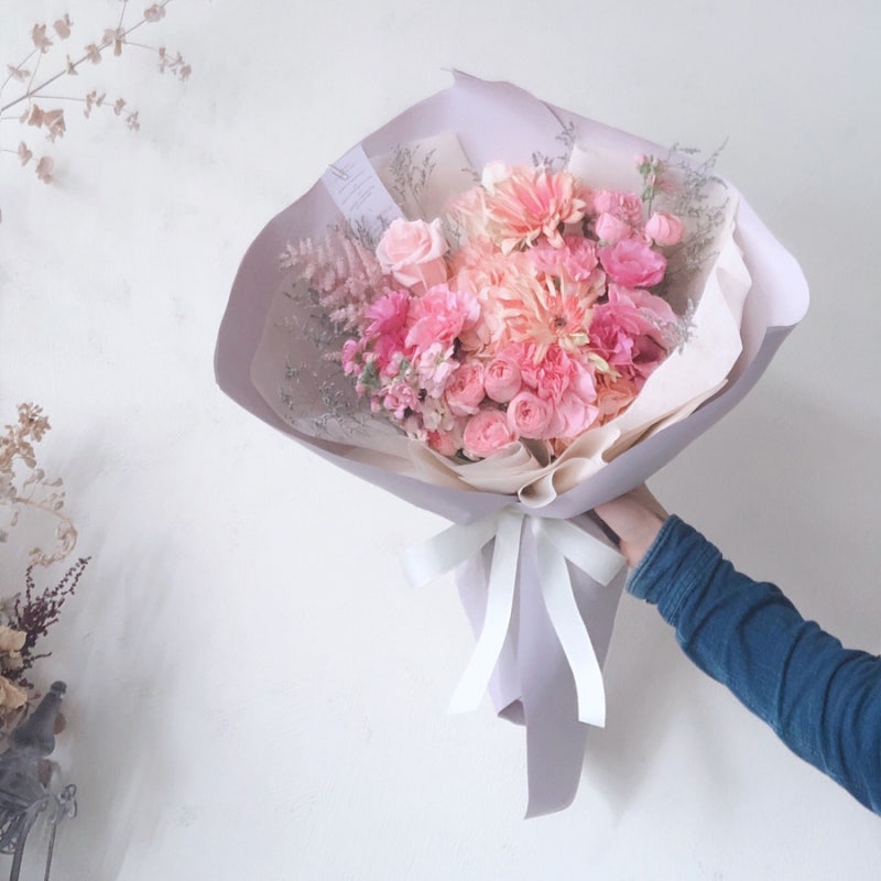 선물용으로 드리기좋은 예쁜꽃다발 관저동 꽃집 라르보플라워 대전 꽃집 도안동 가수원동 관저동 꽃다발 졸업식 꽃다발 축하용