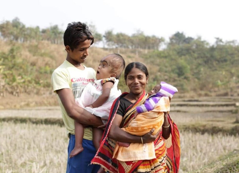 [넷플릭스 추천템] 루나를 위한 기도 (Rooting for Roona) : 네이버 블로그