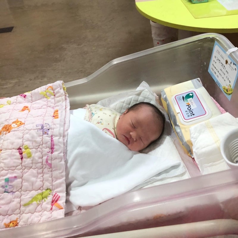 제왕절개 수술 과정 수술 후기 1일 ~ 5일 퇴원 훗배앓이 회복기간 수술부위 통증 과정 무통주사 페인버스터 효과 몸무게