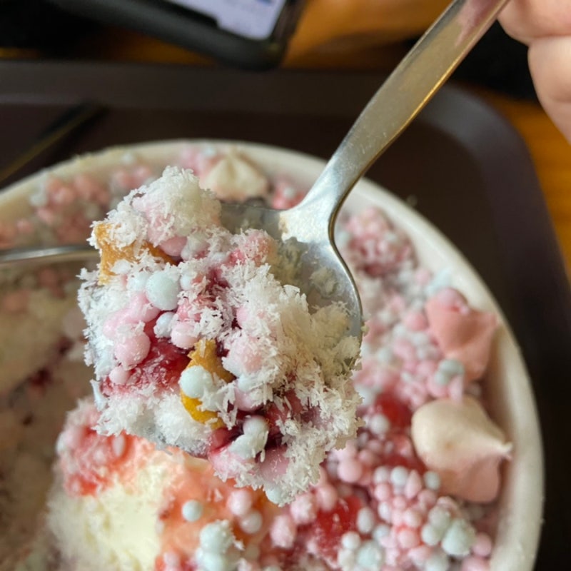 설빙 구슬아이스크림 듬뿍 들어간 신메뉴 스윗캔디 먹고왔어요~feat풍암동 설빙 네이버 블로그