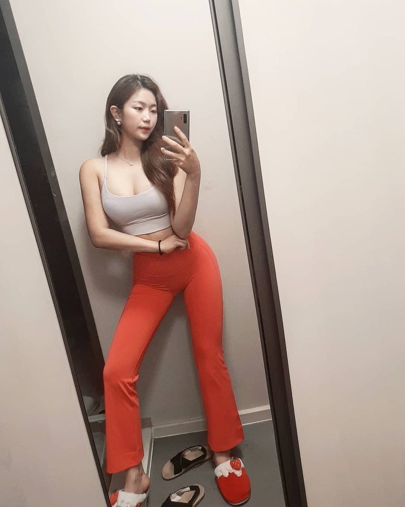 연예인급 미모몸매 미녀골퍼 변혜선프로 골프웨어 미니스커트 사진 동영상 Klpga프로 골프스윙 각선미 여자골프선수 네이버 블로그