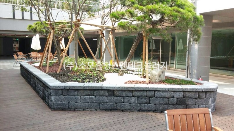 조경블럭 컨츄리매너블럭 플랜터 시공모음조경블록매너블럭컨추리블럭컨트리매너블럭컨트리블럭옥상조경플랜터블럭경관블럭