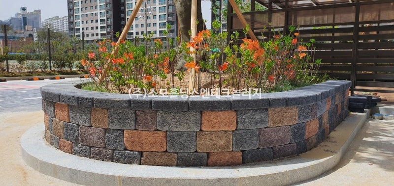 조경블럭 컨츄리매너블럭 플랜터 시공모음조경블록매너블럭컨추리블럭컨트리매너블럭컨트리블럭옥상조경플랜터블럭경관블럭