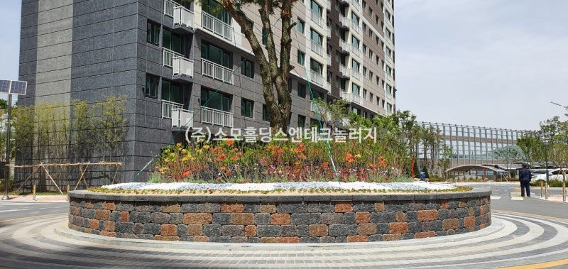 조경블럭 컨츄리매너블럭 플랜터 시공모음조경블록매너블럭컨추리블럭컨트리매너블럭컨트리블럭옥상조경플랜터블럭경관블럭
