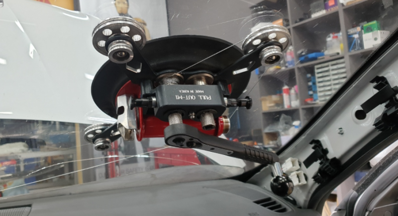 Sm6 유리교체 갑자기 깨진 차유리금으로 르노삼성 유리교환 솔라쉴드 Ss열차단썬팅 시공 후기 및 내 차량의 차유리교체비용 하이패스룸미러 썬루프 파손방지방탄필름 시공