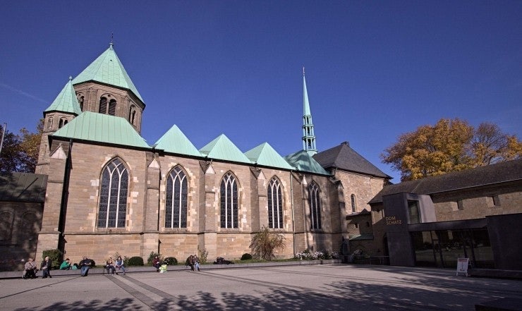 에센의 황금 마돈나(Golden Madonna of Essen), 에센 대성당(Essen Cathedral) : 네이버 블로그