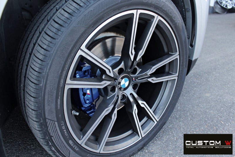 심각한 부식 상태의 Bmw X5 녹 제거 후 블루 캘리퍼 도색 허브 부식 제거 후 방청 코팅 네이버 블로그
