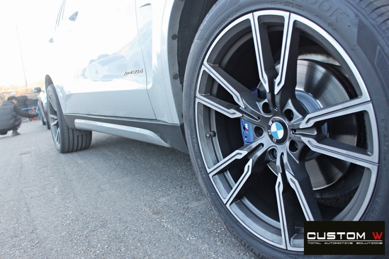 심각한 부식 상태의 Bmw X5 녹 제거 후 블루 캘리퍼 도색 허브 부식 제거 후 방청 코팅 네이버 블로그