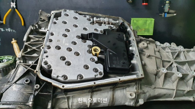 아우디 A4 미션수리 엔진마운트 플라이휠 교환 변속기오작동 떨림 진동 소음 네이버 블로그