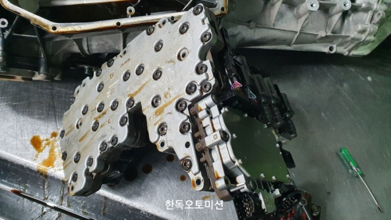 아우디 A4 미션수리 엔진마운트 플라이휠 교환 변속기오작동 떨림 진동 소음 네이버 블로그